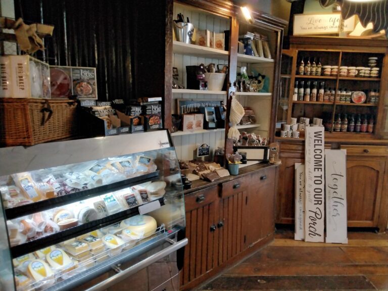 Deli & Delights - Olde Tyme Deli & Eatery